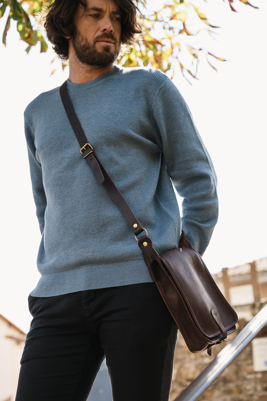 Petit Berger clutch bag in full grain cowhide, with shoulder strap